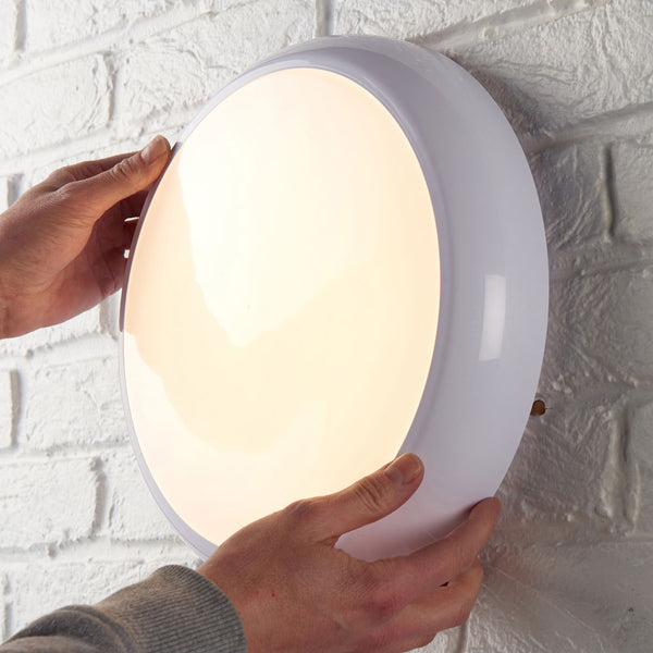 HeroPro Tri-Wattage 3CCT LED Bulkhead (IP65) | 95539
