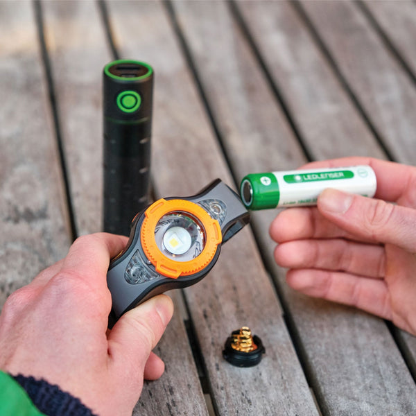 Ledlenser Flex3 PowerbankPlus - IP65 (With 18650 Li-ion Rechargeable ...